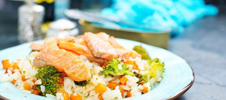 Recette cookeo Filet de saumon au riz et légumes au cookeo - Cookeo Mania