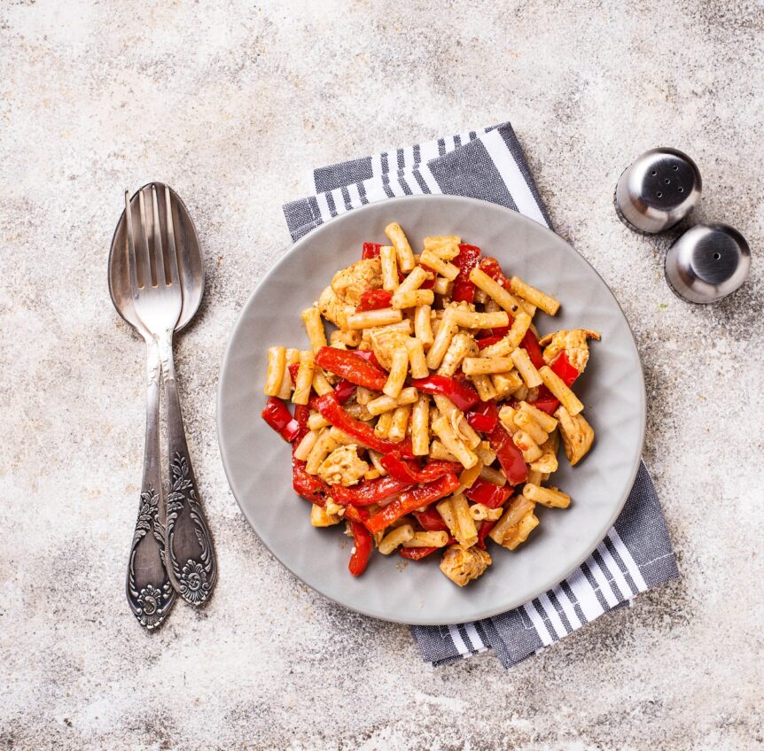 Macaroni Poulet-Poivron Rouge Express au cookeo - Cookeo Mania